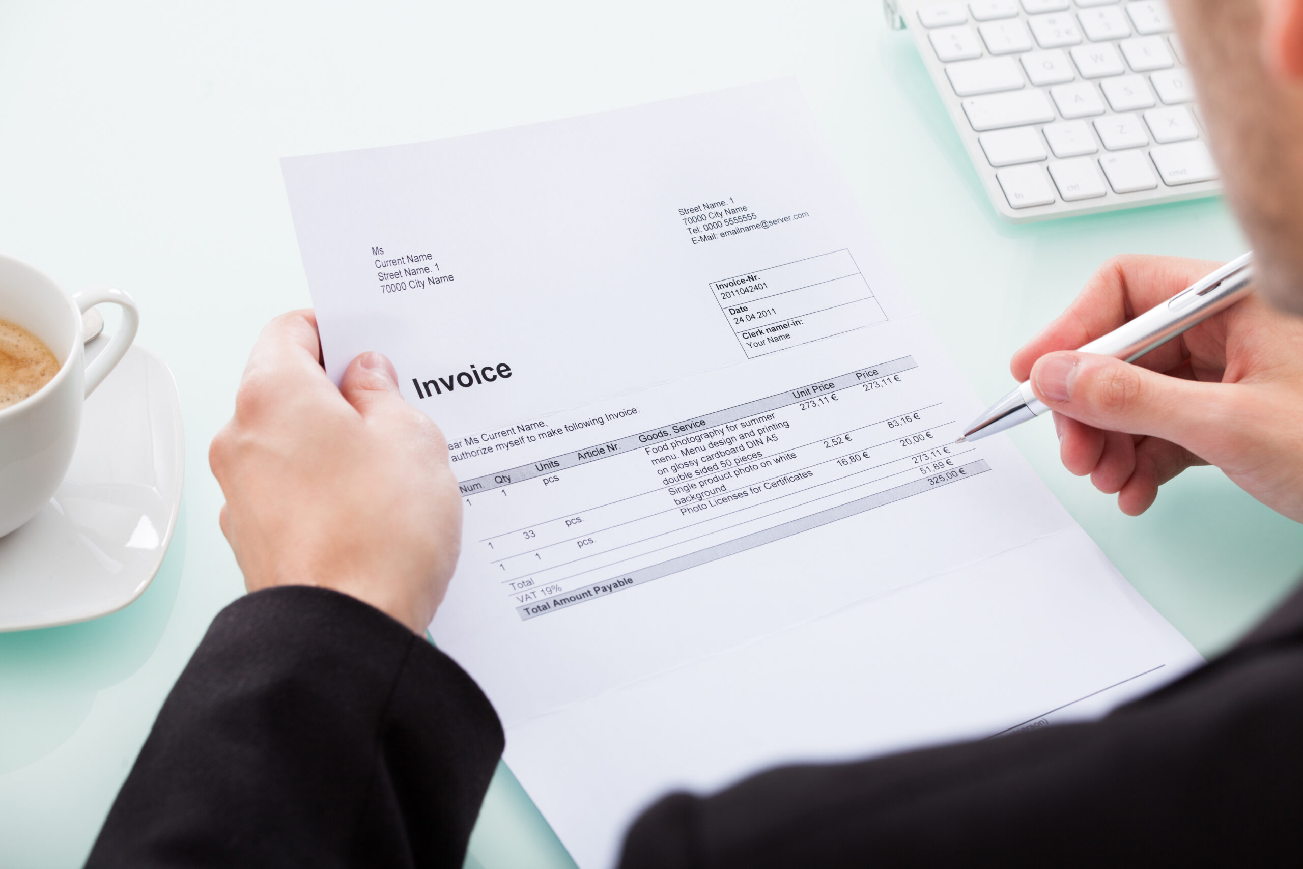 Invoice discounting as a liquidity source for SMEs