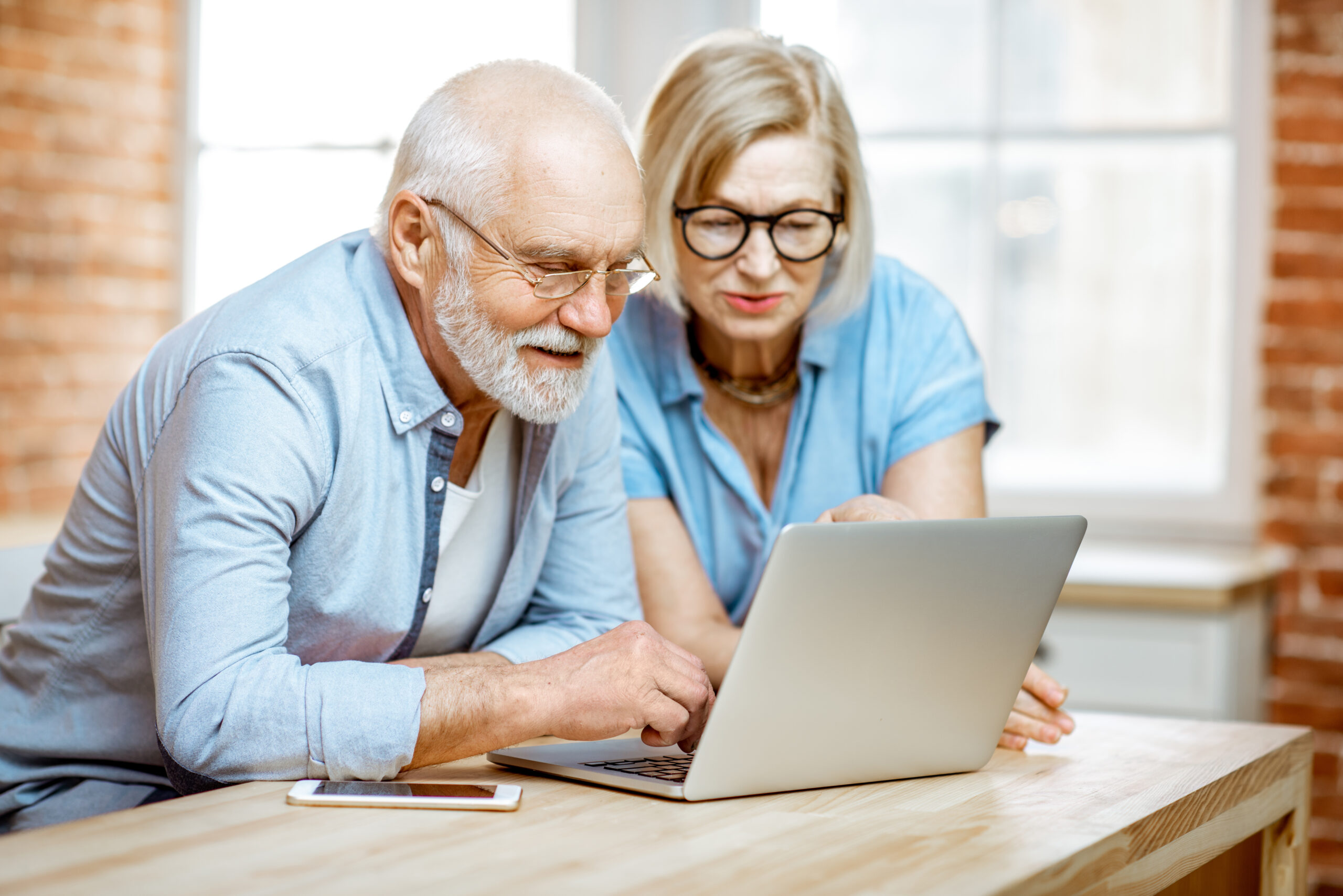 5 ways to make your website more friendly for older customers - Small ...