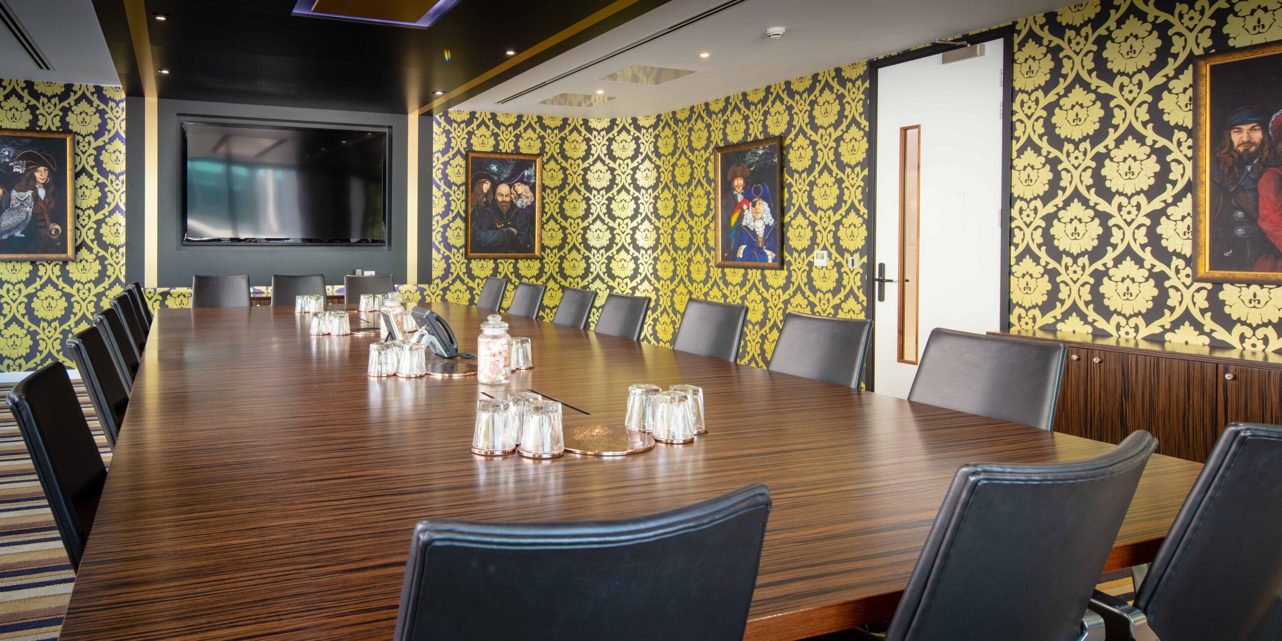 OSiT Monument, London, UK - Small Business UK